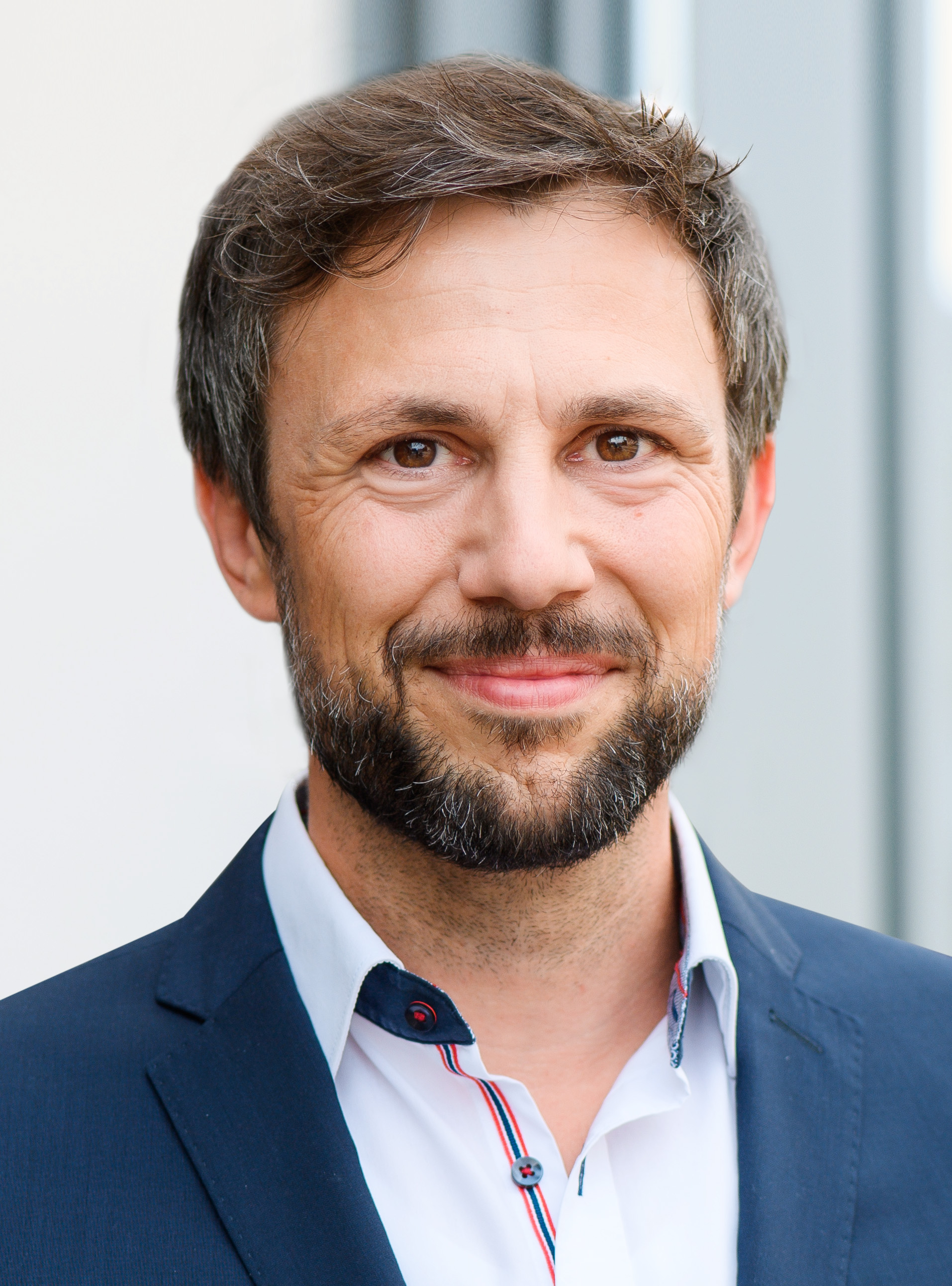 Führungswechsel bei in-tech: Kurs auf dynamische Weiterentwicklung • in ...